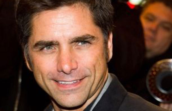 Stamos urges Sheen to go back to TV - Emirates 24|7