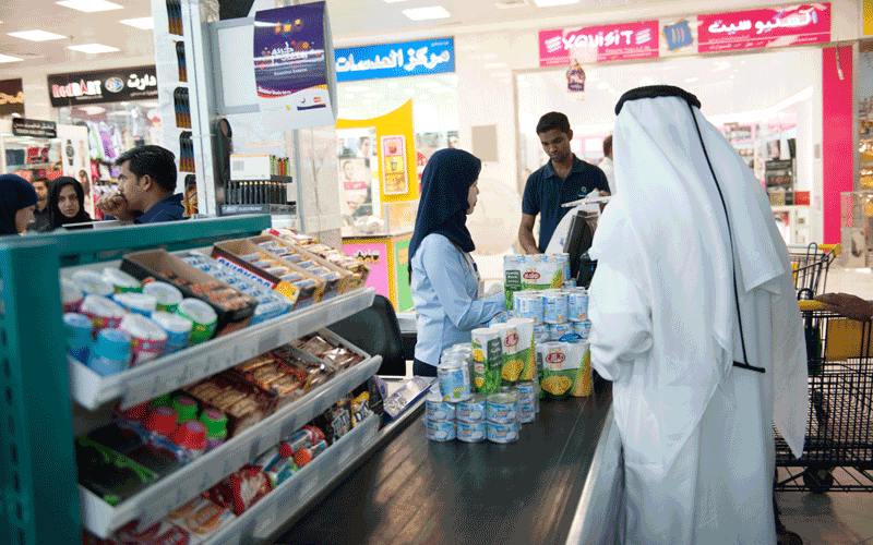 10 hours standing puts UAE counter-sales staff at health risk ...