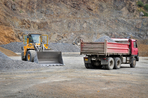 UAE shuts 3 quarries for violations - Emirates 24|7